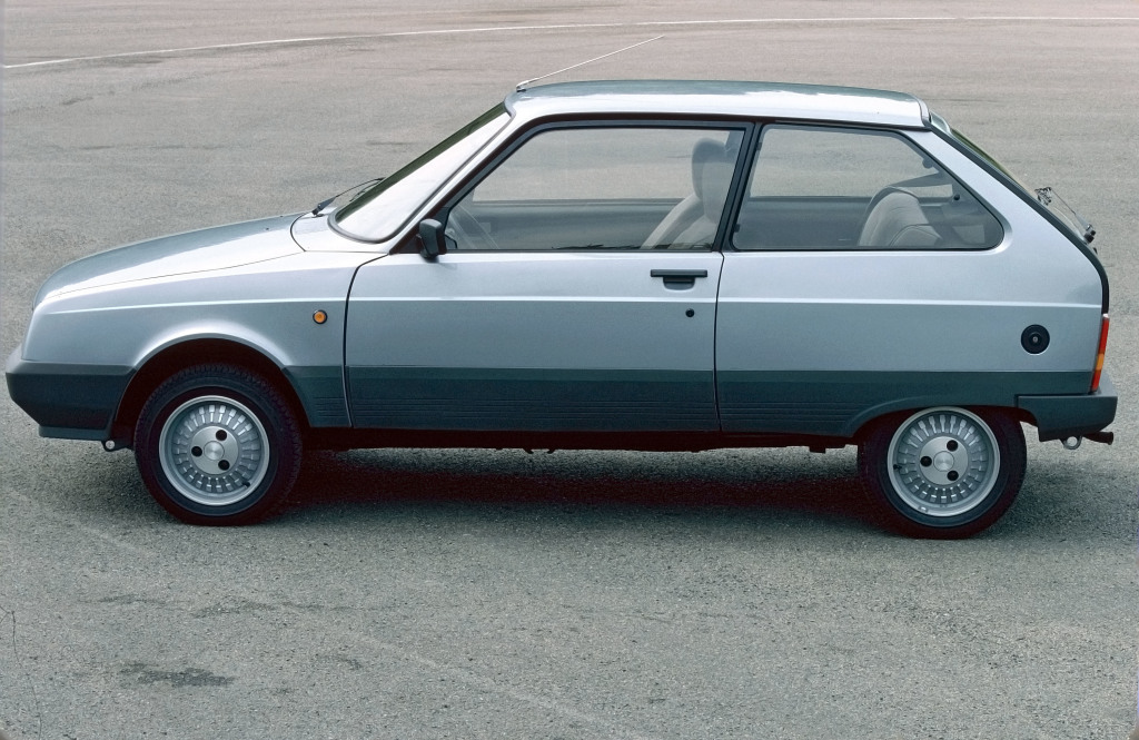 Oltcit / Citroën Axel - Populaire franco-roumaine - Rétro Passion ...