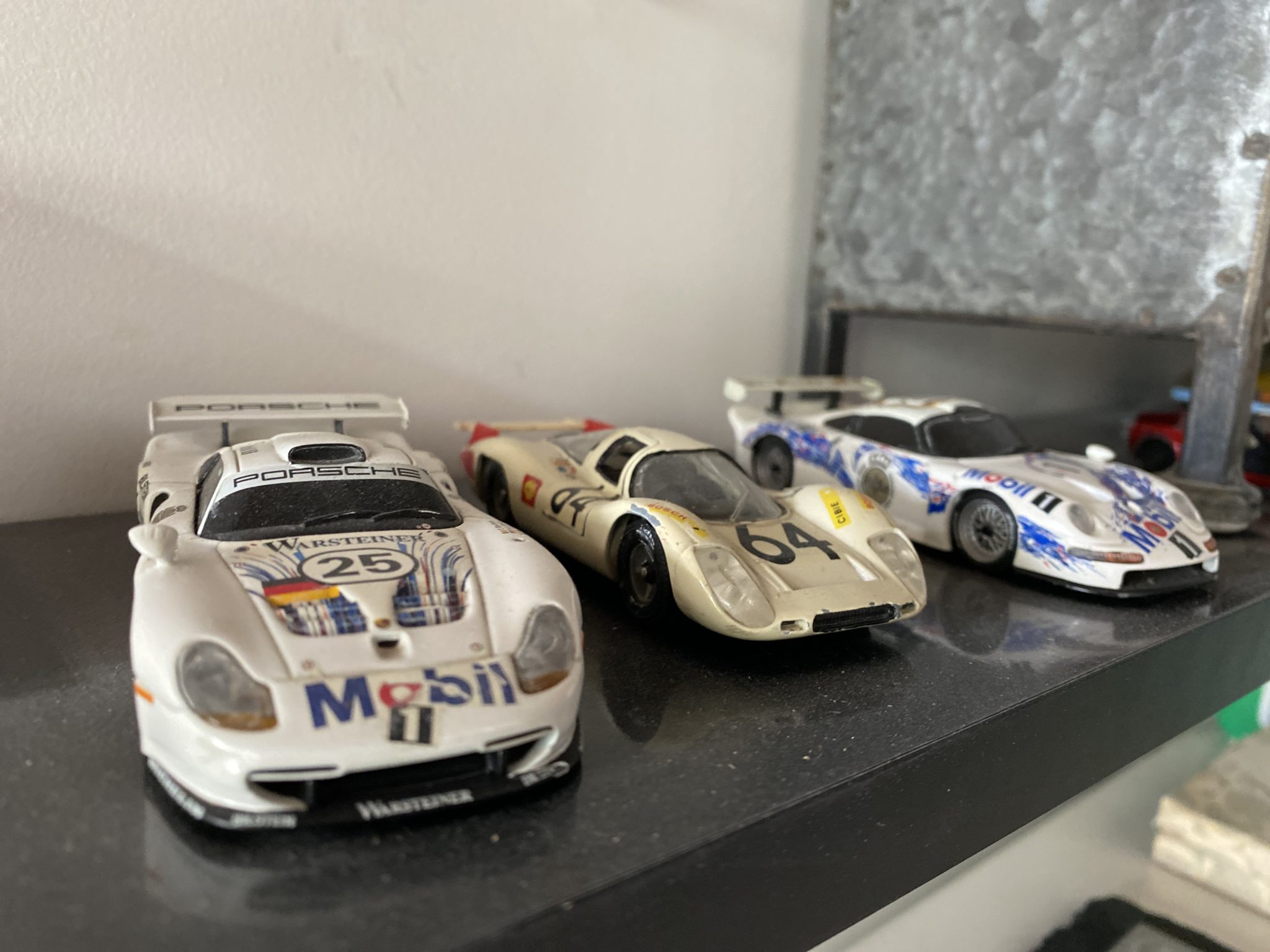 Art : Yahn Janou, peintre de l’automobile et du Mans | Rétro Passion ...
