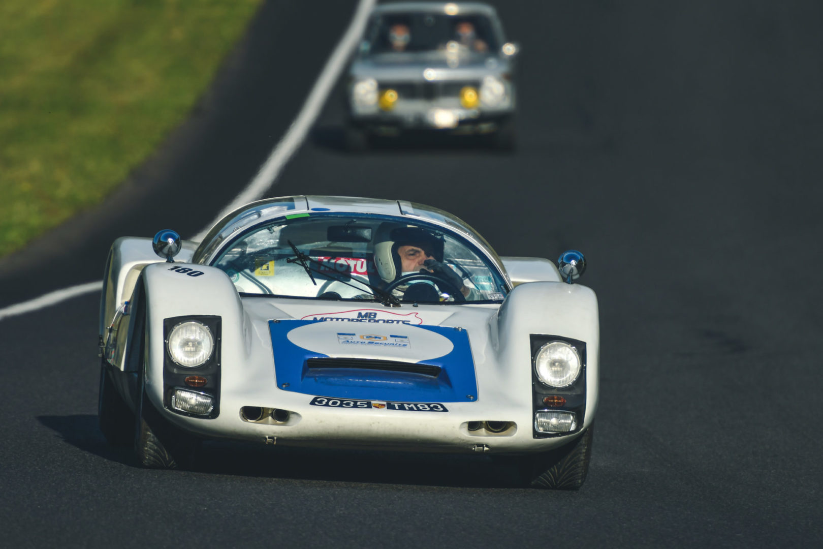 Classic Racing School – Le Film, by Petrolicious | Rétro Passion ...
