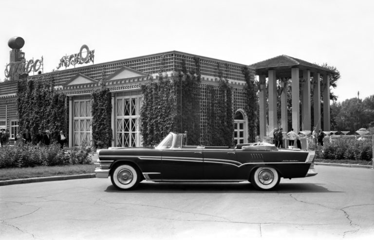 ZIS 110 et ZIL 111- Luxe capitaliste dans la patrie du communisme ...