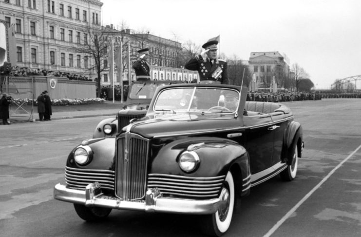 ZIS 110 et ZIL 111- Luxe capitaliste dans la patrie du communisme ...