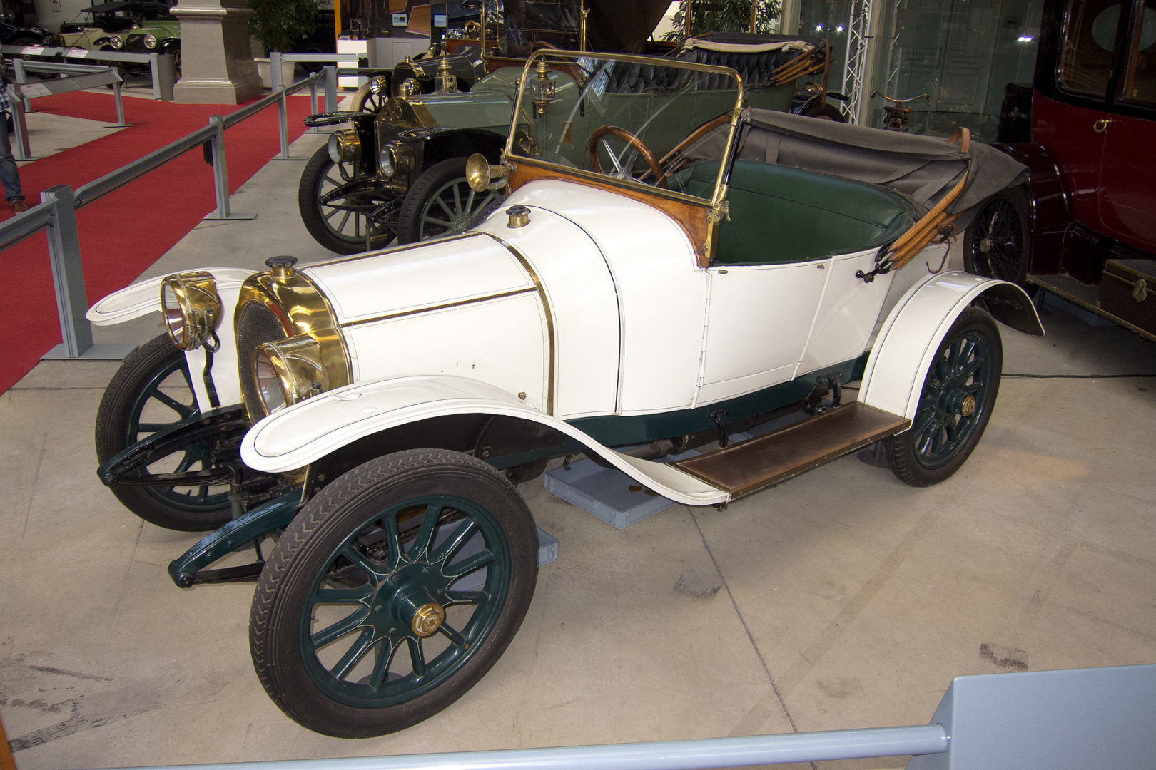 CHENARD & WALCKER - L'empire disparu de Gennevilliers. - Rétro Passion ...