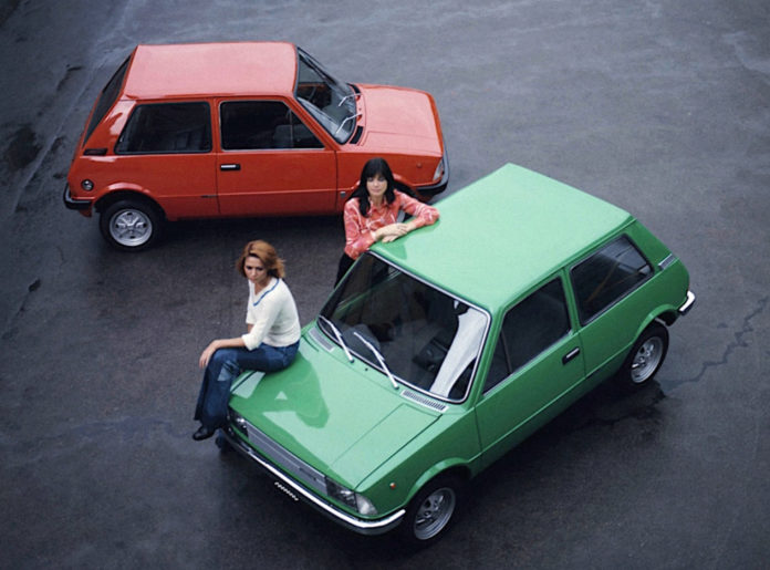 INNOCENTI MINI « BERTONE »- Sauces Worcestershire et bolognaise ...