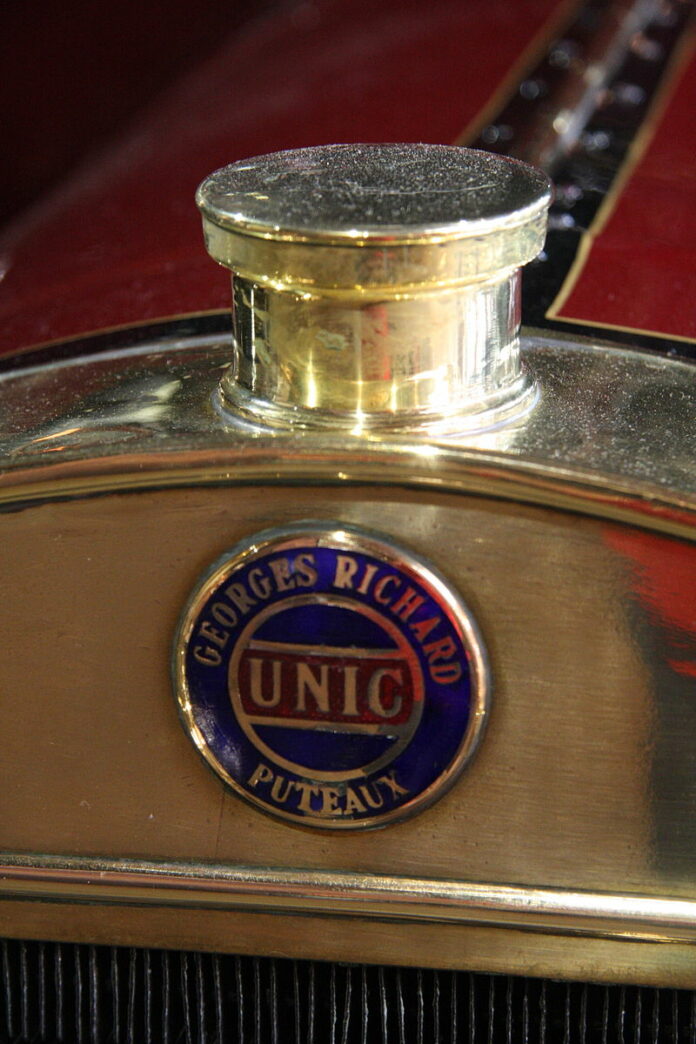 UNIC – Précuseur… sans en avoir l’air. | Rétro Passion Automobiles